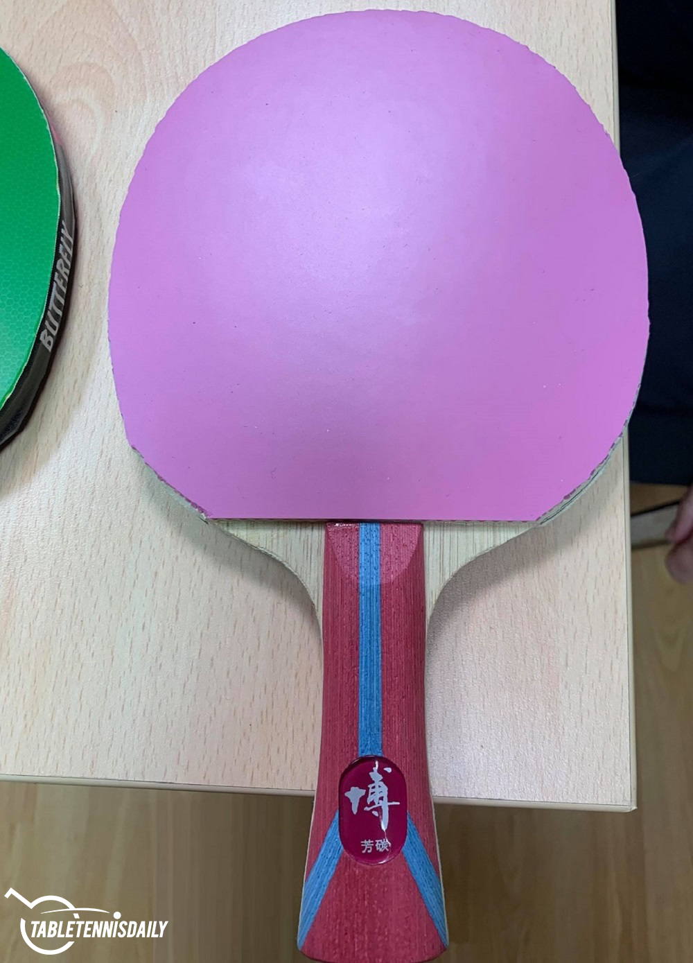 Leaked Photos: New rubber colours on blades! | TableTennisDaily